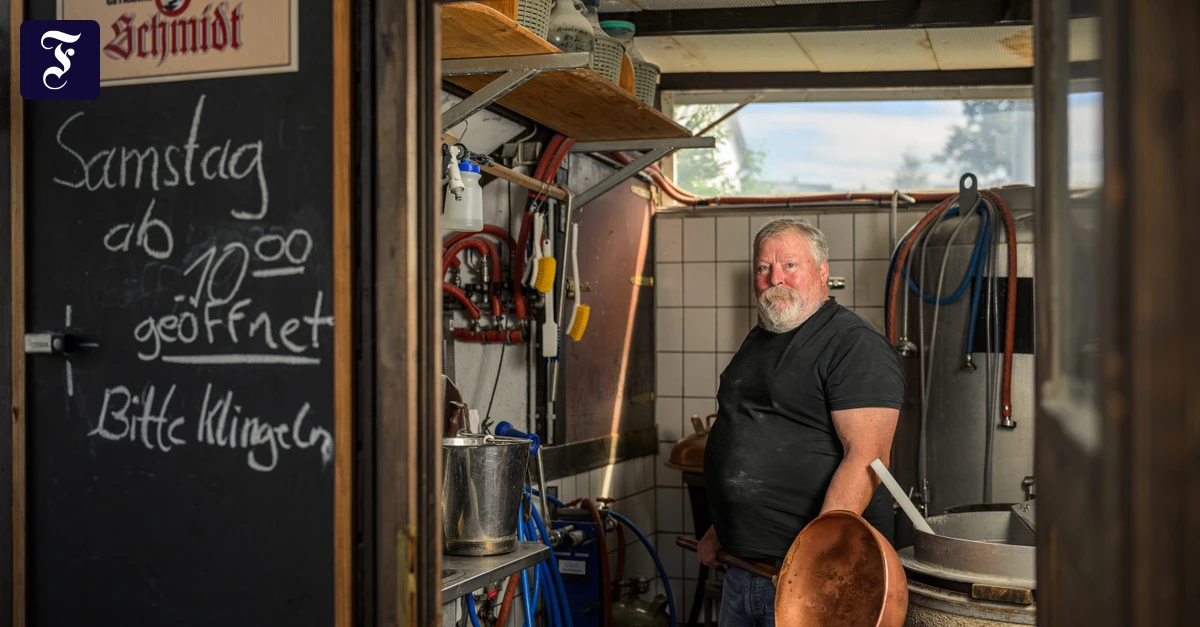 Getränkeschmiede Schmidt: 2000 Liter Bier pro Woche im Einmannbetrieb | FAZ