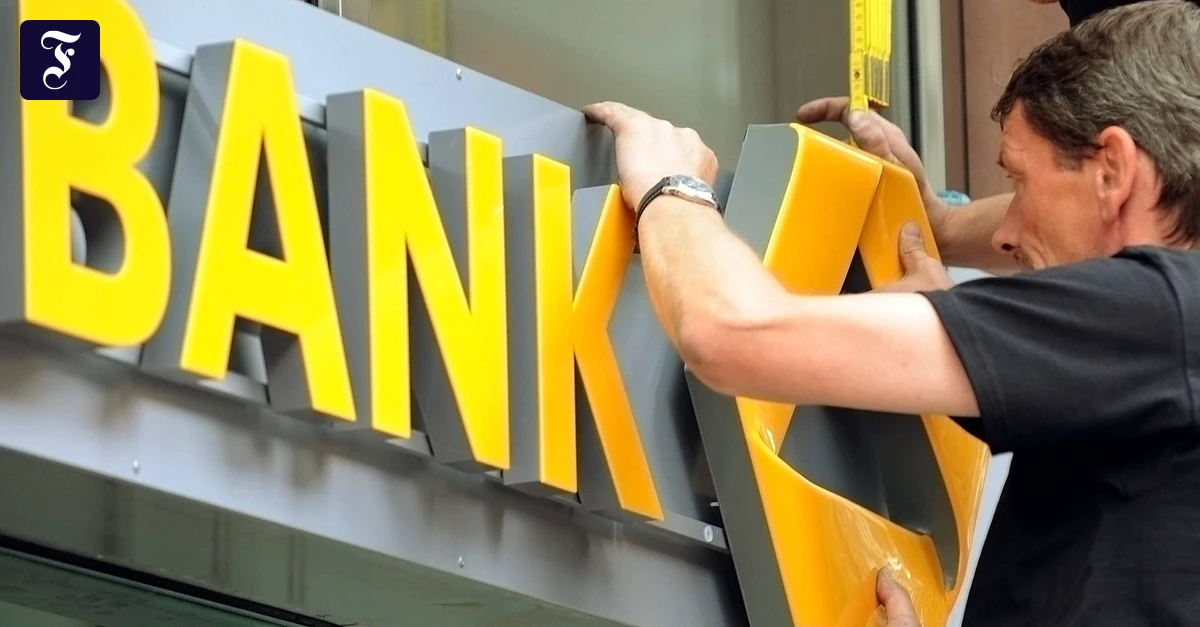 Neuer Plan: Commerzbank will weniger Stellen streichen als gedacht | FAZ
