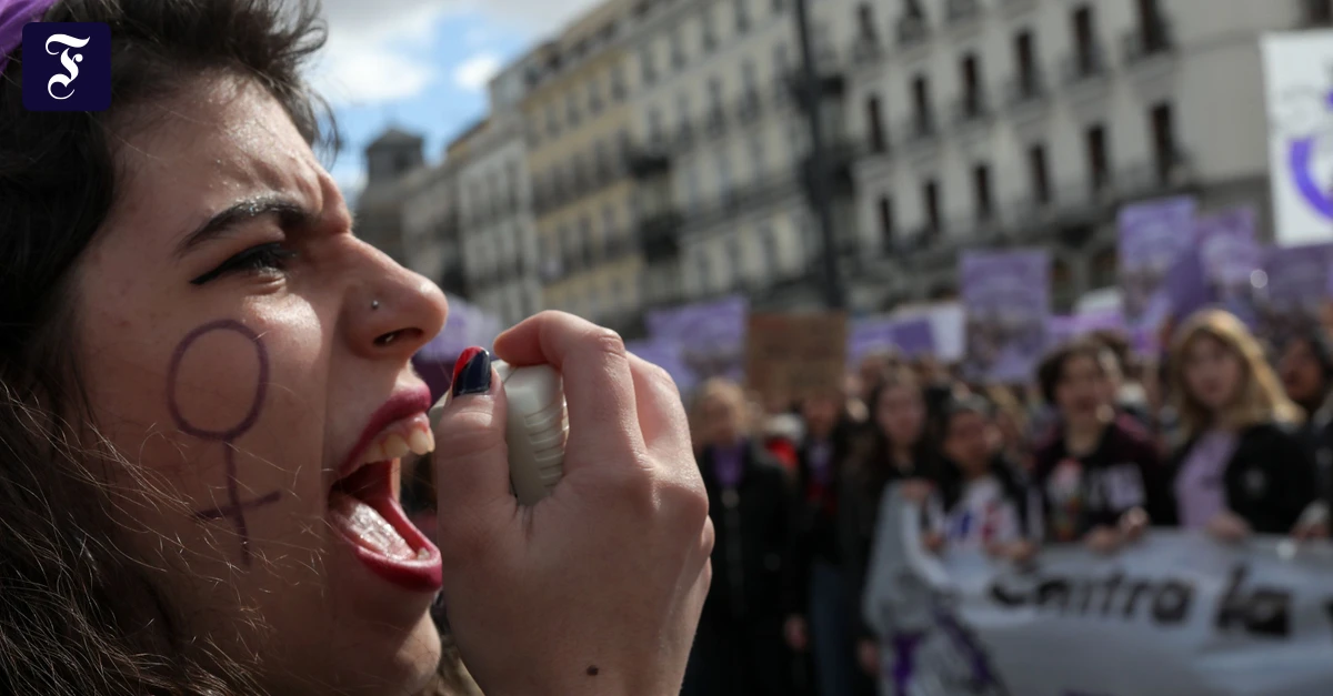 Spanien: Sexistische Aktion von Studenten stößt Debatte über Gewalt ...
