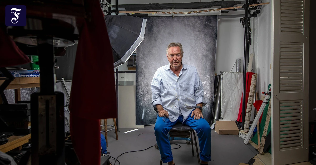 Atelierbesuch: Einblicke in das Studio des Fotografen Uwe Behrendt | FAZ
