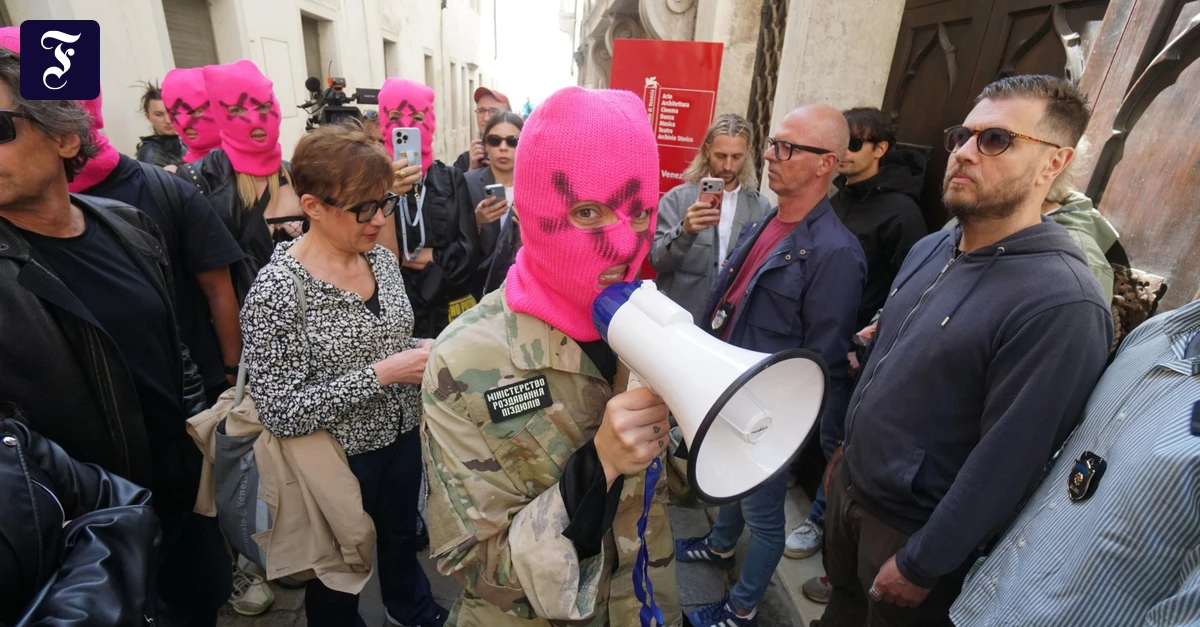Streit um die Biennale in Venedig | FAZ Frühdenker | FAZ