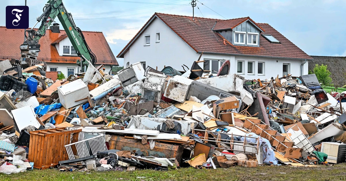 Munich Re fürchtet Abwärtsrisiken: Vorstand Thomas Blunck im Gespräch | FAZ
