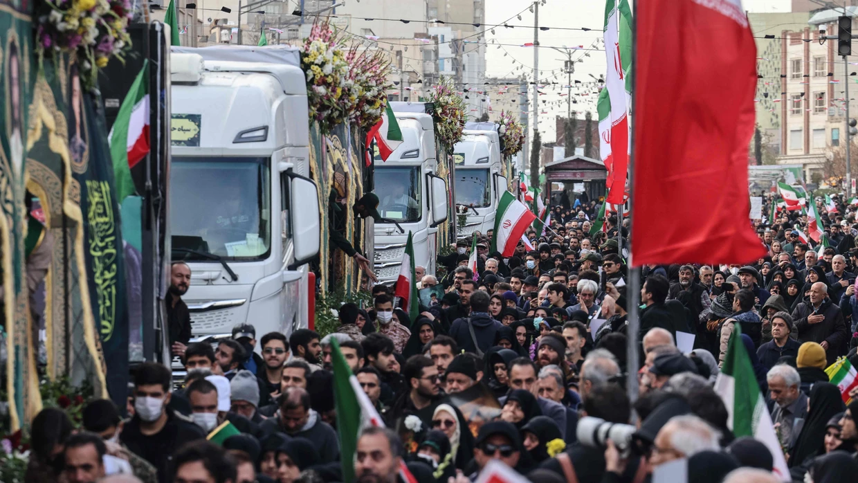 Iran: Revolutionsgarde und Basidsch als wichtigste Stützen des Regimes ...