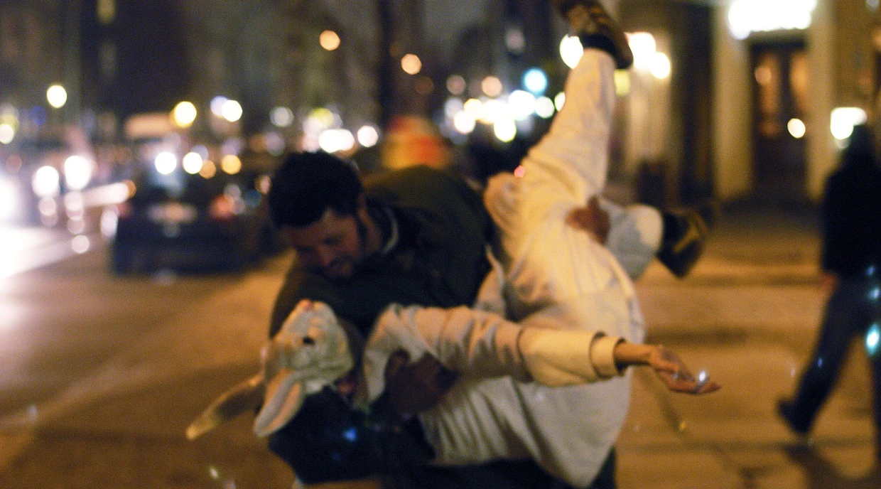 Gob Squad in Frankfurt: Heldenfilm im Nordend | FAZ