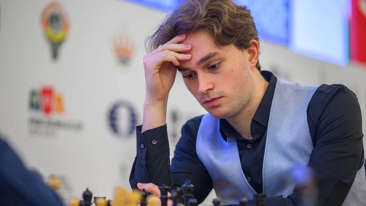 Warum Vincent Keymer sich beim Schach-Weltpokal in Indien wohl fühlt | FAZ