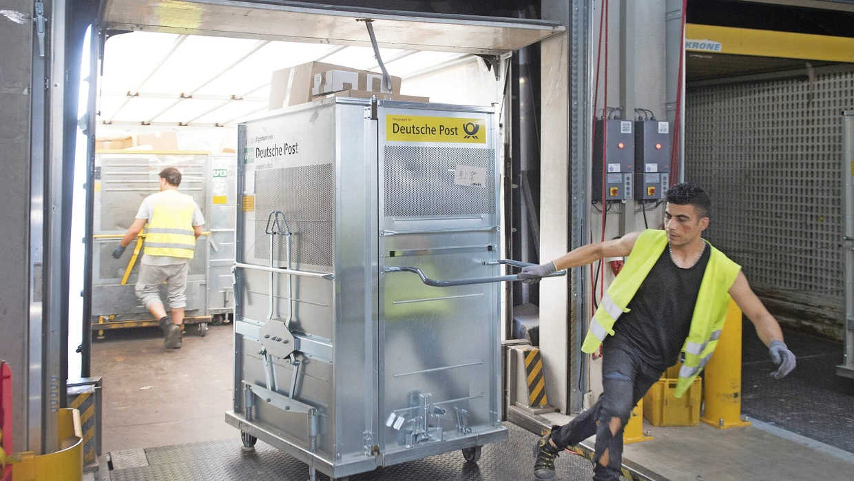 DHL-Zentrum Obertshausen: Eine Milliarde Sendungen verschickt | FAZ