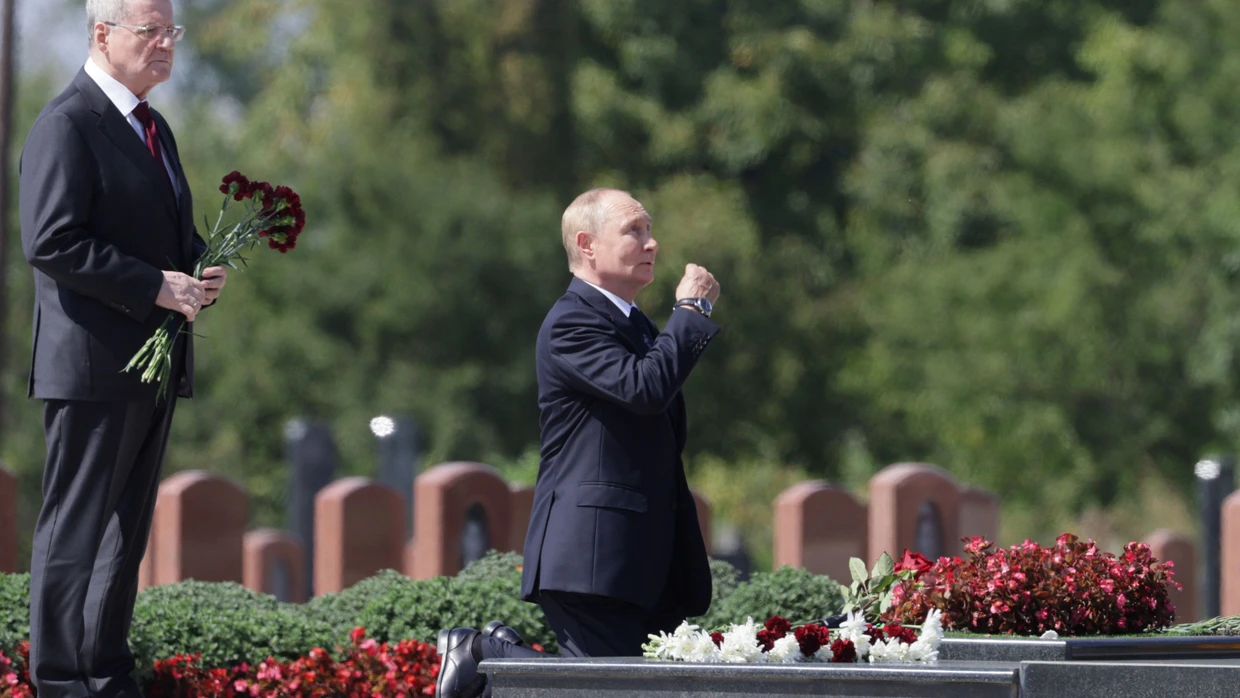 Wladimir Putin in Beslan: Die gleichen Feinde wie heute in Kursk | FAZ