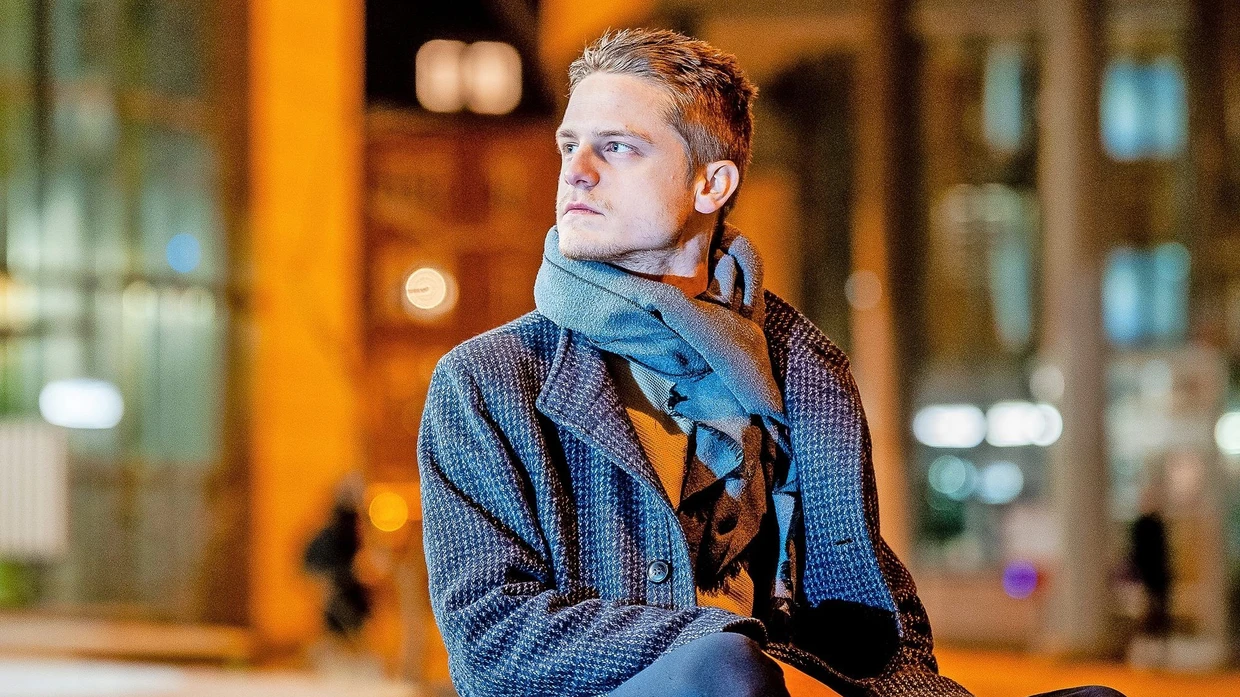 Cellist Simon Tetzlaff hat seine erste CD vorgelegt | FAZ