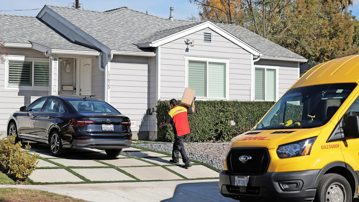 DHL-Versand in die USA: Entwirrt sich endlich das Paket-Chaos? | FAZ