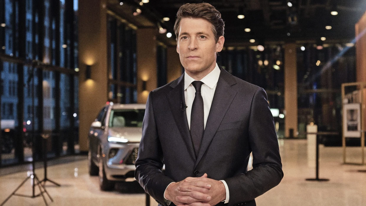 Neuer Anchorman Tony Dokoupil führt CBS ins Maga-Lager | FAZ