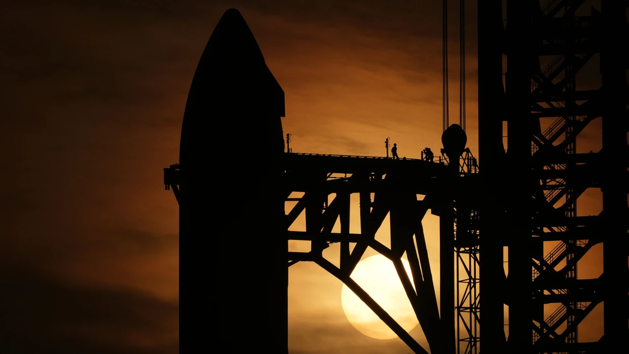 Space X legt Börsenprospekt vor: Elon Musk macht sich unkündbar | FAZ