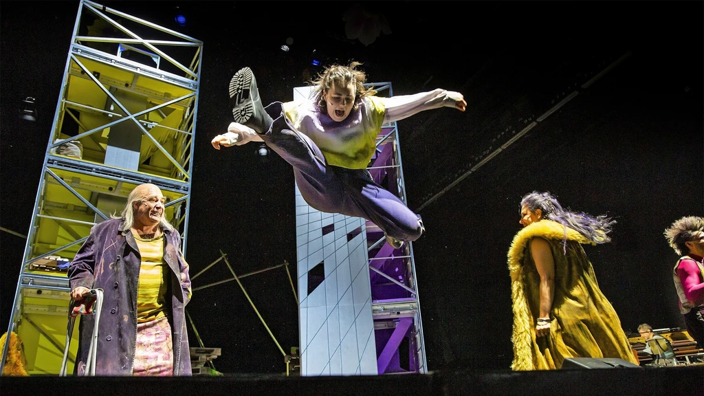 Poetisch inszeniert: „Ronja Räubertochter“ im Schauspiel Frankfurt | FAZ