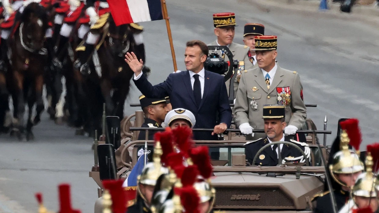 Emmanuel Macrons Rüstungspläne: Frankreich will wieder führen | FAZ