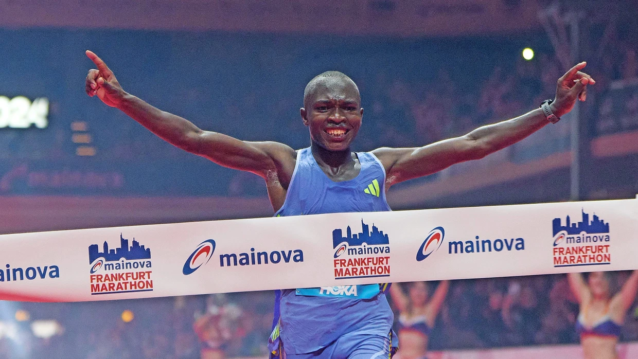 Frankfurt-Marathon: Hawi Feysa stellt Streckenrekord auf und siegt | FAZ