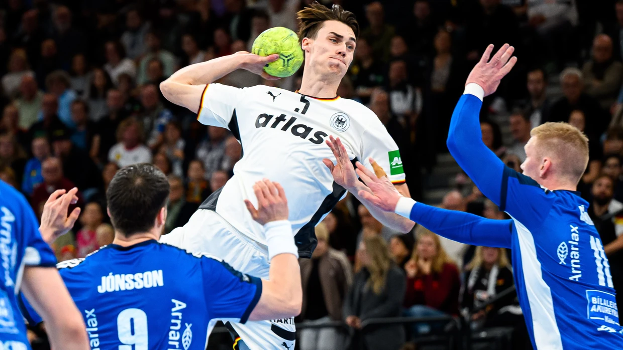 Handball-EM 2026: So tickt Deutschlands Shootingstar Miro Schluroff | FAZ