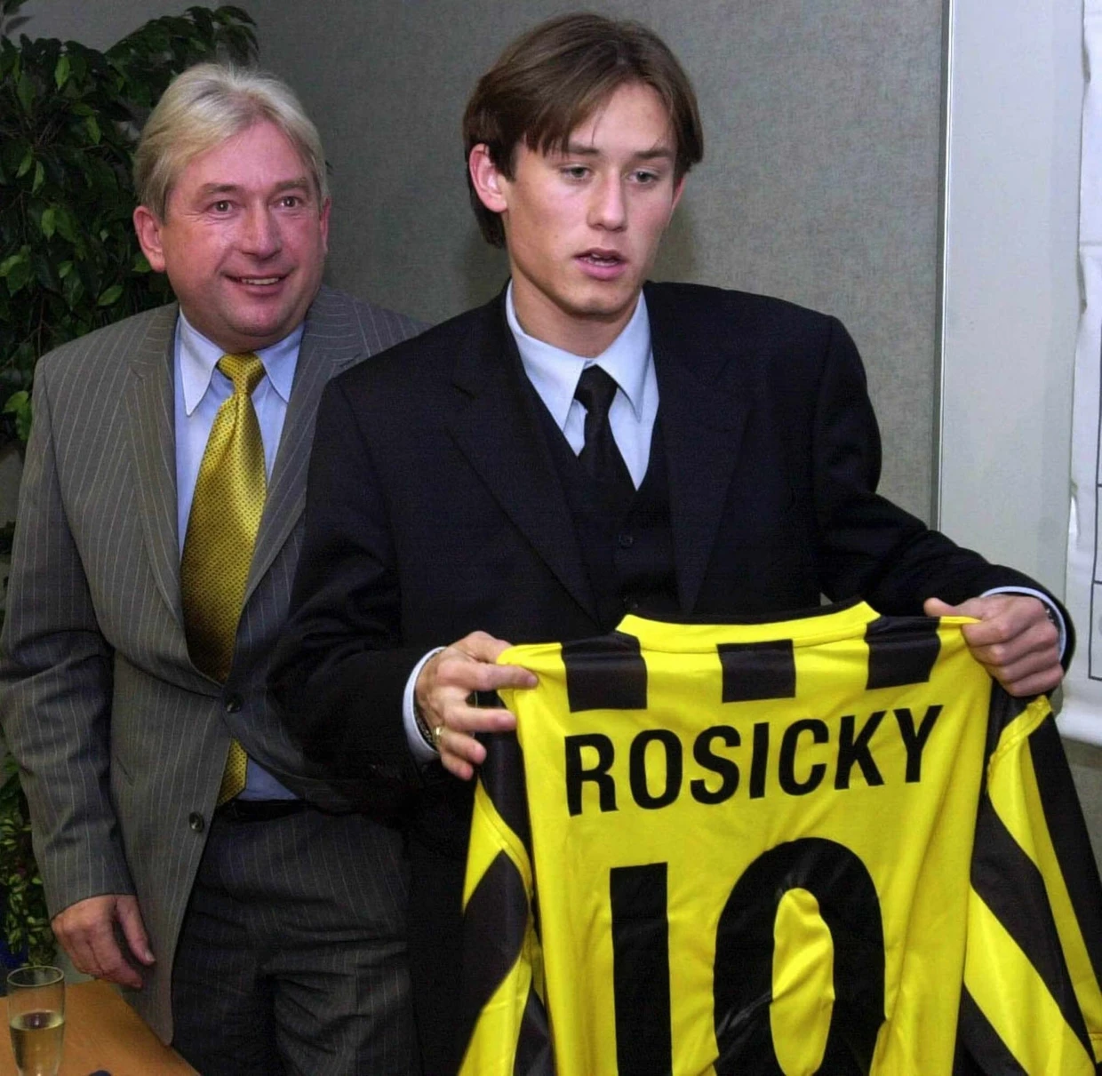 Baller, Icon und Kings League: Renaissance des Hallenfußballs | FAZ