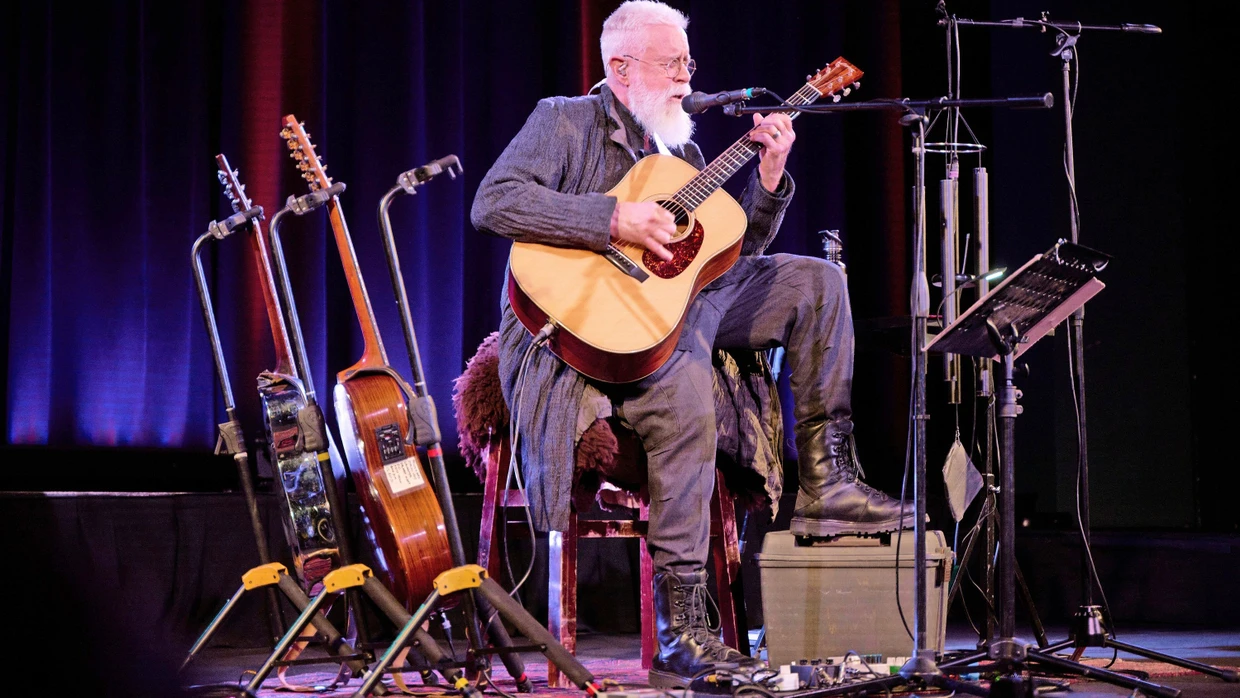Bruce Cockburn wird 80: Dunkelheit, lauf um dein fieses Leben! | FAZ