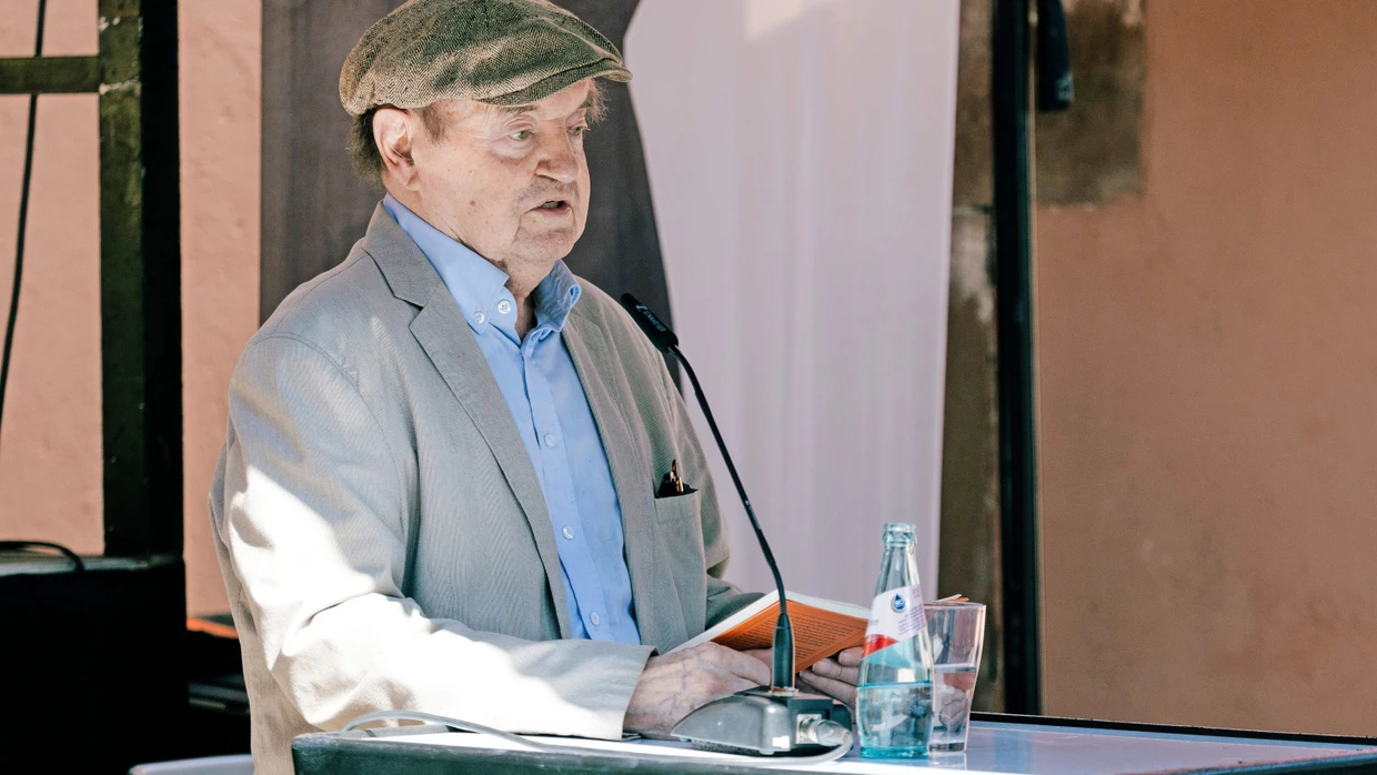 Hans Traxler stellt „Wie die Malerei verschwand“ in Frankfurt vor | FAZ