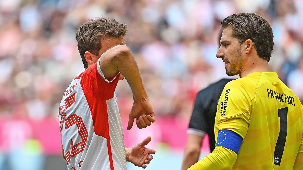 Eintrachts Verderben: Kochs Ellbogen-Schlag gegen Bayerns Müller | FAZ