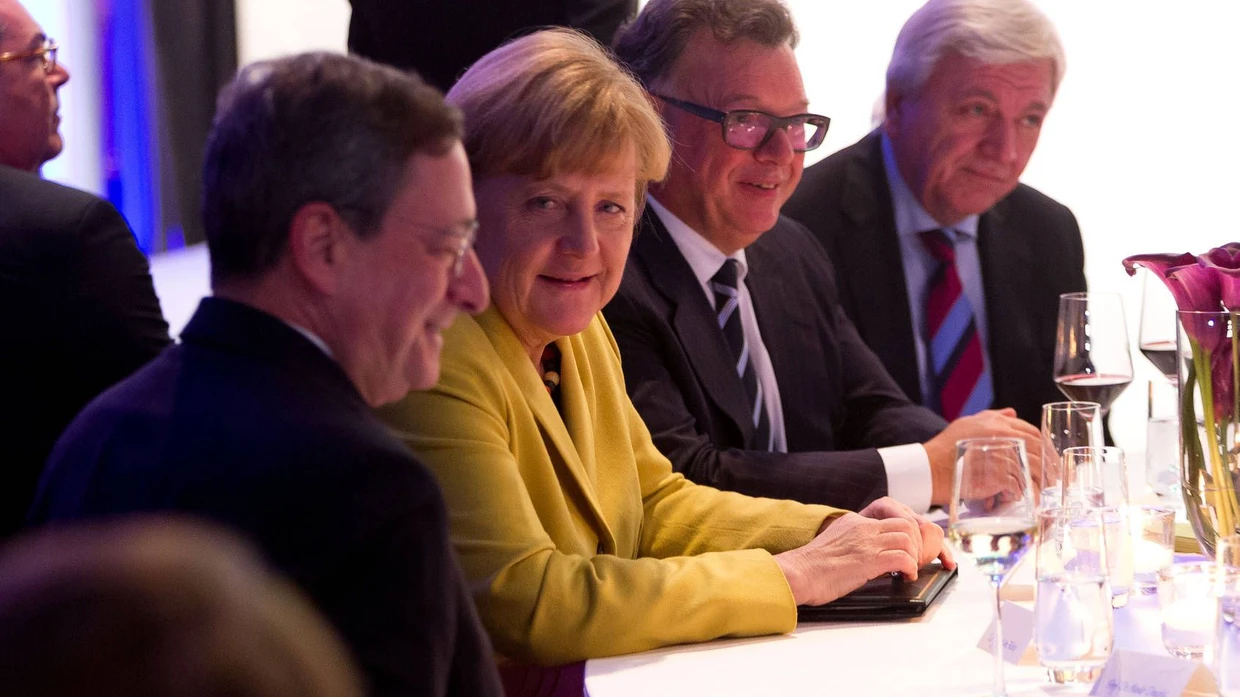 Merkel besucht die Börse: Die Kanzlerin mahnt die EZB zur Zurückhaltung ...