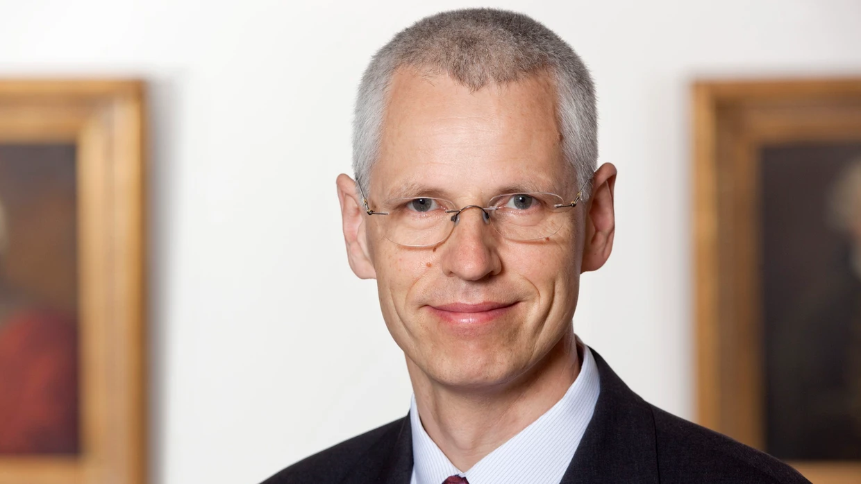 Ökonom warnt vor US-Finanzkrise: Holger Schmieding über Amerikas ...