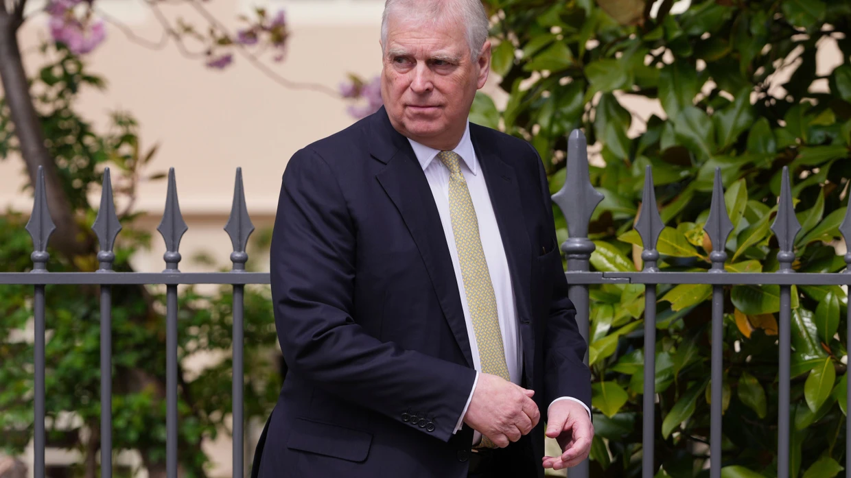 Wird Andrew Mountbatten-Windsor aus der Thronfolge ausgeschlossen? | FAZ