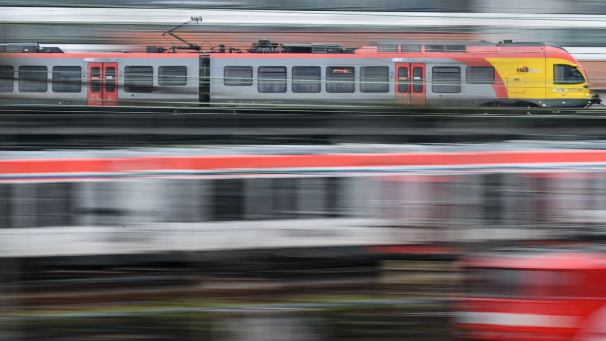 RMV: Warum der ÖPNV nur langsam besser wird | FAZ