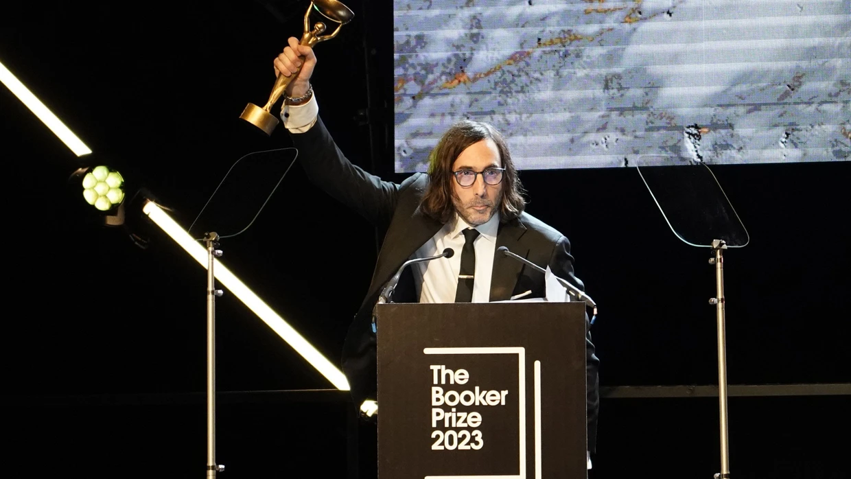 Booker-Literaturpreis geht an Paul Lynch für seinen Roman Prophet Song ...