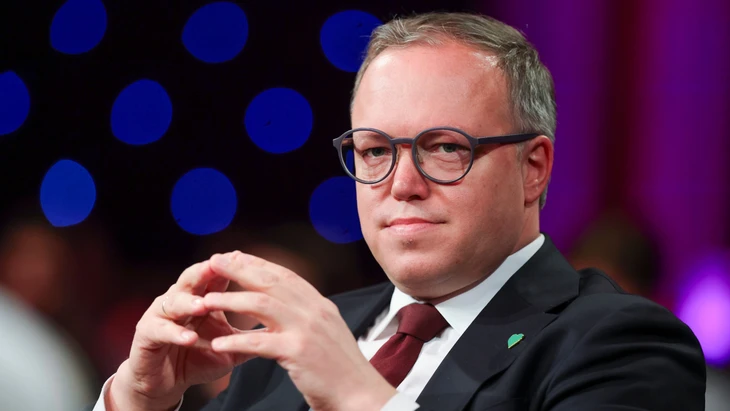 KI in der Politik - Warum Mario Voigt in der Kritik steht | FAZ