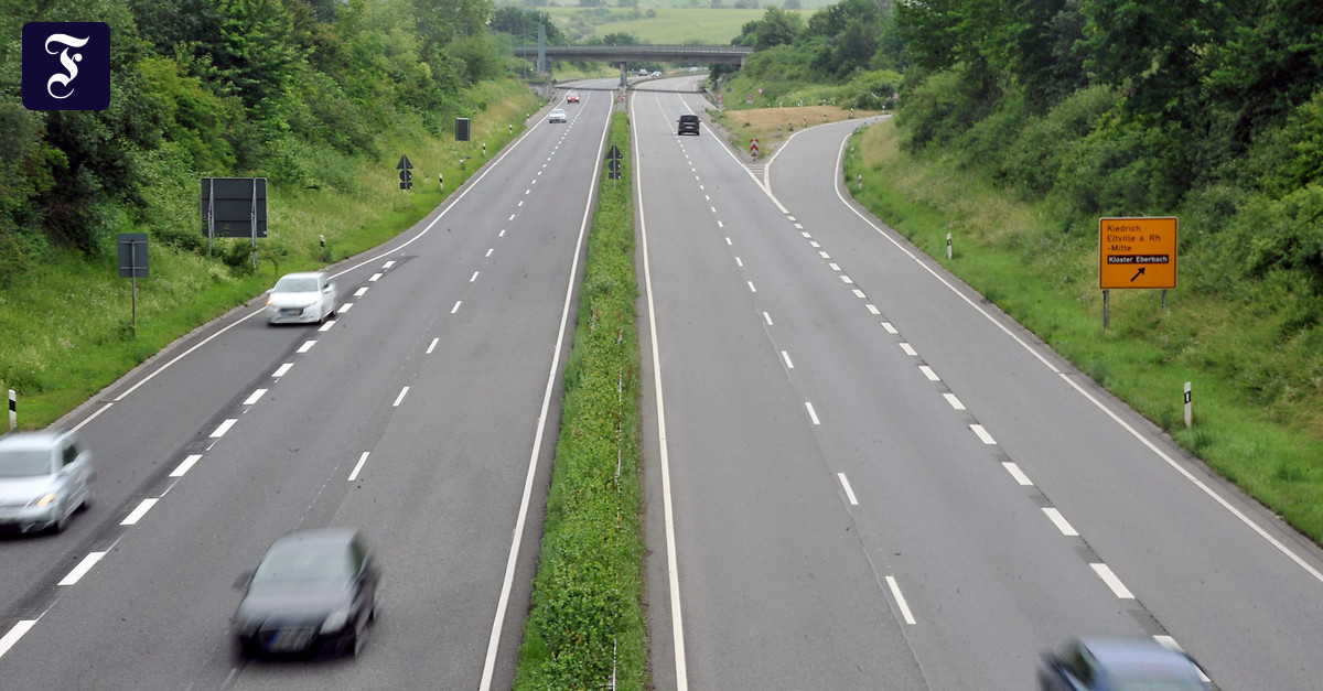 Geburt im Auto: Frau bringt Baby auf B42 im Rheingau zur Welt