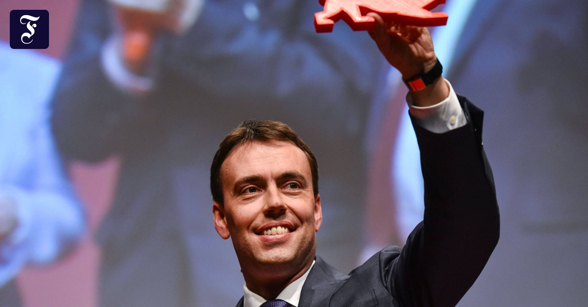 SPD bestätigt Nils Schmid als Vorsitzenden