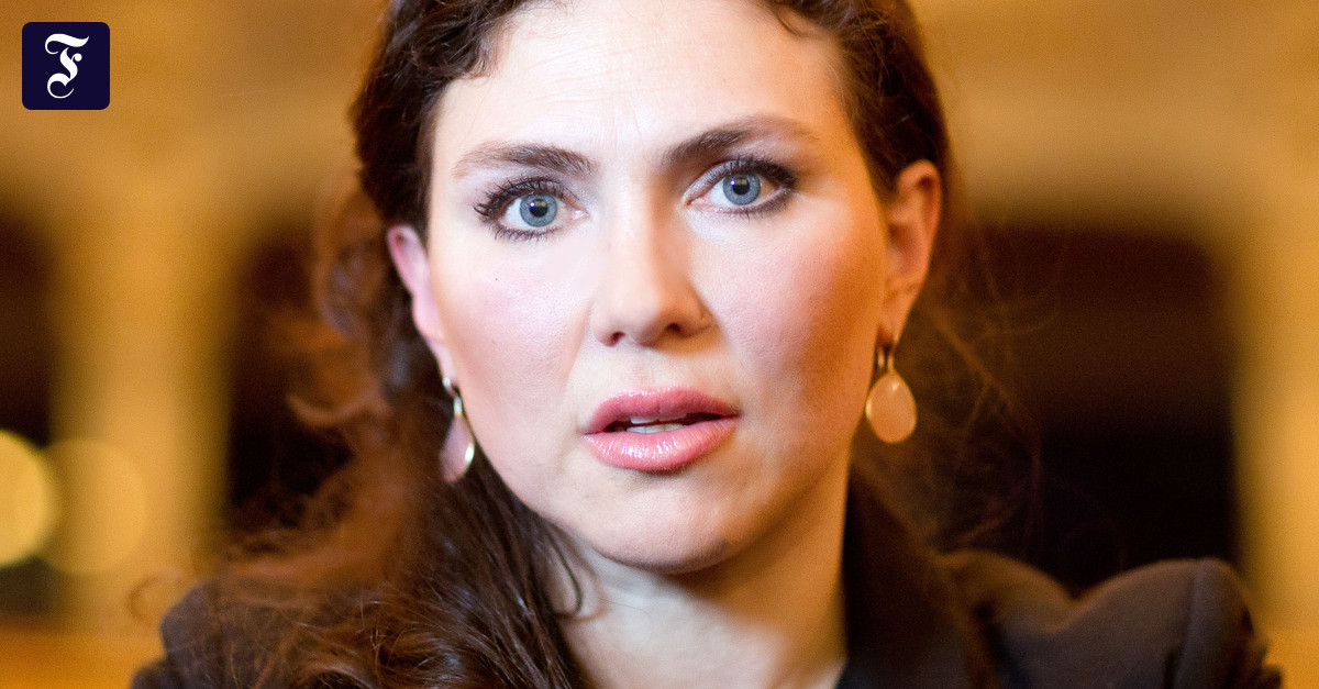 Operette in Köln: Annette Dasch beigeistert in „Eine Frau von Format"