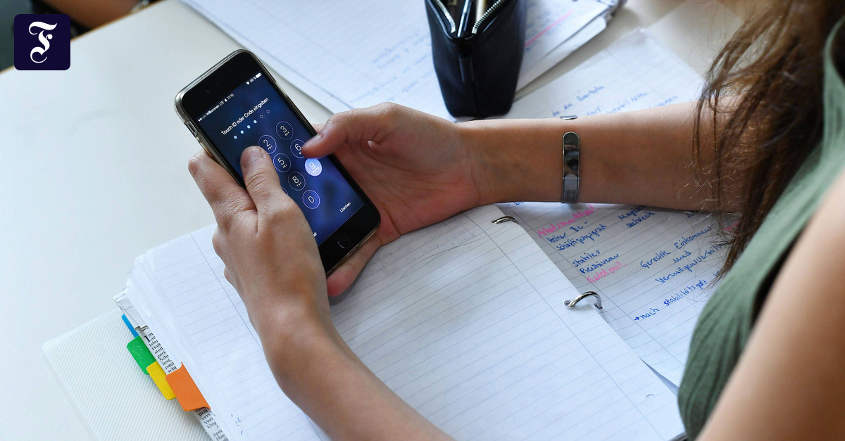 Wie das Handy die Zeit von Jugendlichen auffrisst