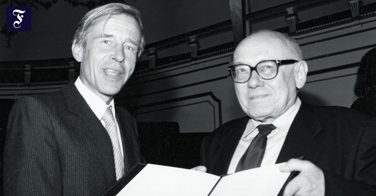 Zum neunzigsten Geburtstag des Literaturwissenschaftlers Helmut Koopmann