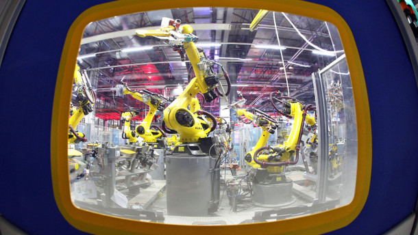 Automatisierung: Übernehmen Roboter bald ganze Fabriken?
