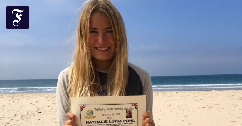 Nathalie Pohl schwimmt Straße von Gibraltar in Rekordzeit