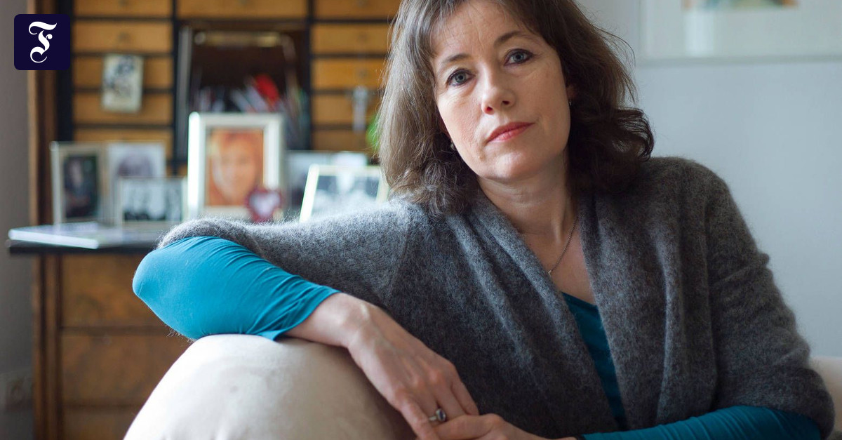 Charlotte Link: Die Frau mit der Formel - Menschen - FAZ