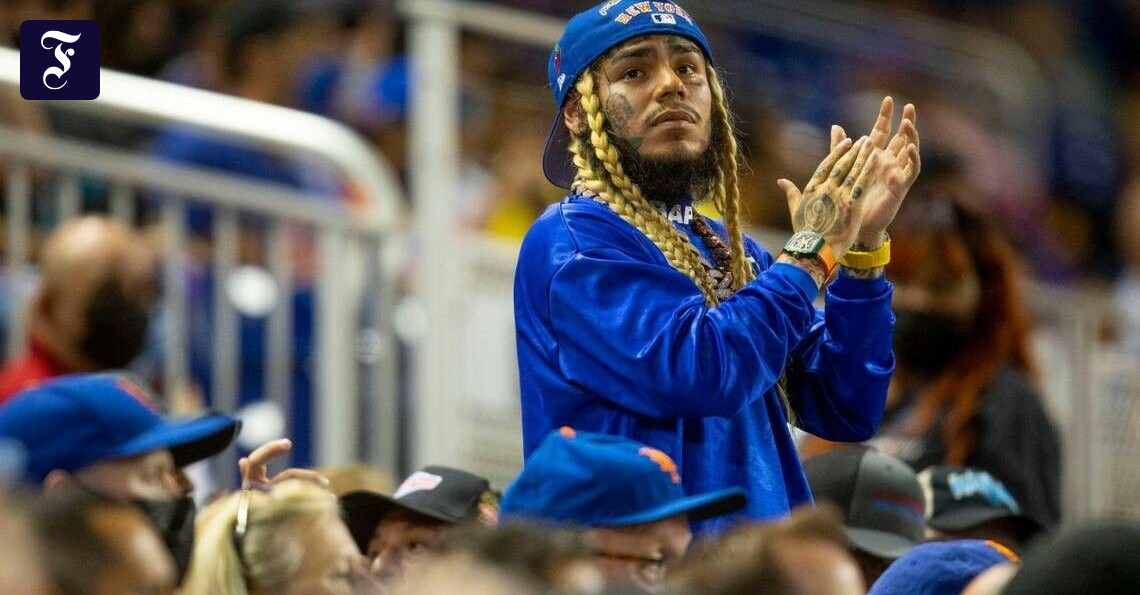 Rapper Tekashi 6ix9 nach Überfall im Krankenhaus