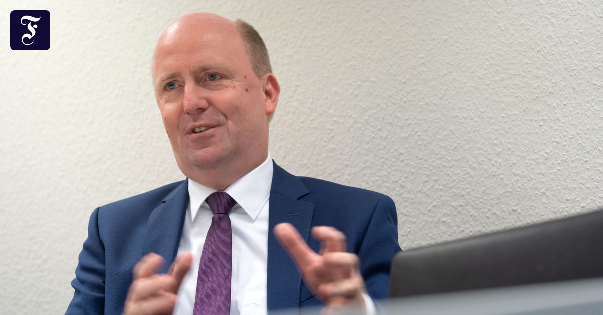 CDU-Kandidat Uwe Becker will Oberbürgermeister in Frankfurt werden