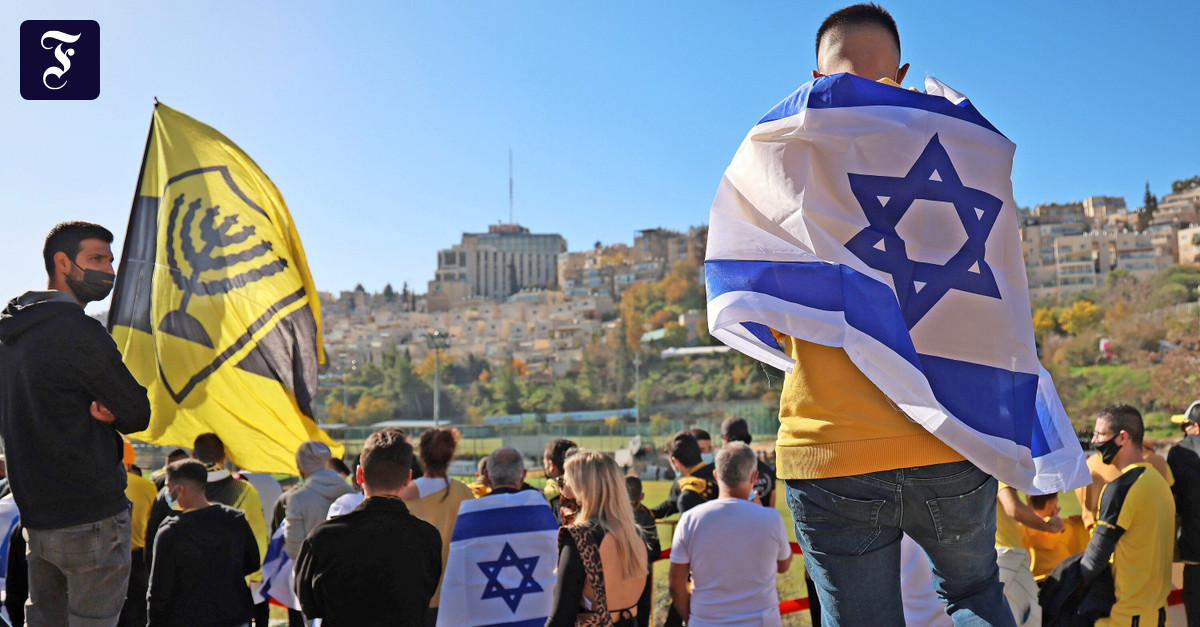 Fußball in Israel: Historiker Moshe Zimmermann im Interview