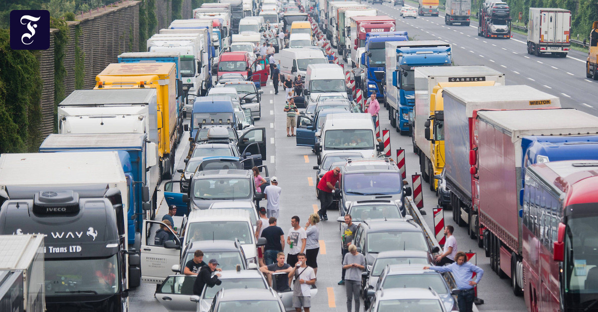 Immer mehr LKW: Chaos auf der Autobahn