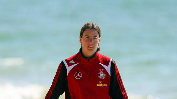 Birgit Prinz: Endlich im Privatleben - Fußball - FAZ