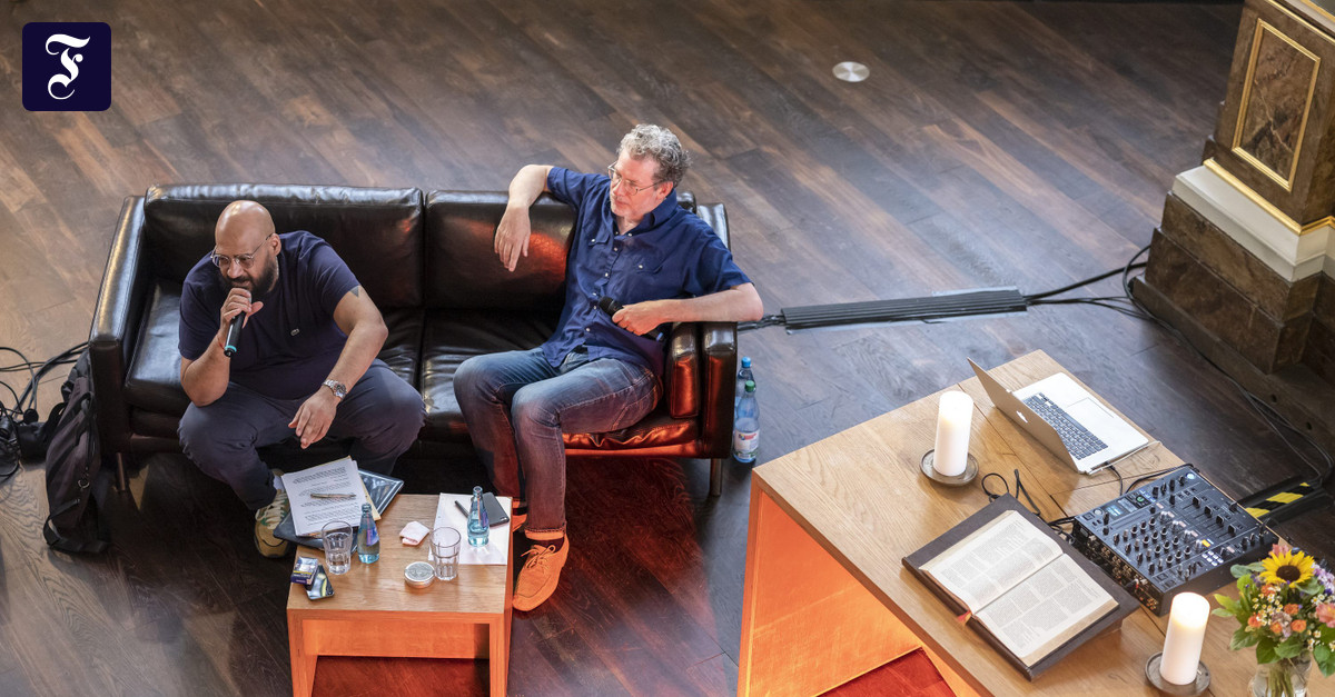 Beim Vinyl-Gottesdienst stellt Rapper Moses Pelham Lieblingsmusik vor