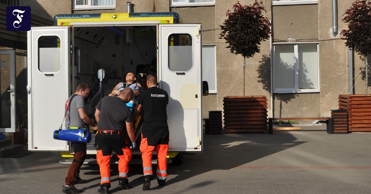 Wie deutsche Sanitäter Verwundete aus der Ukraine holen