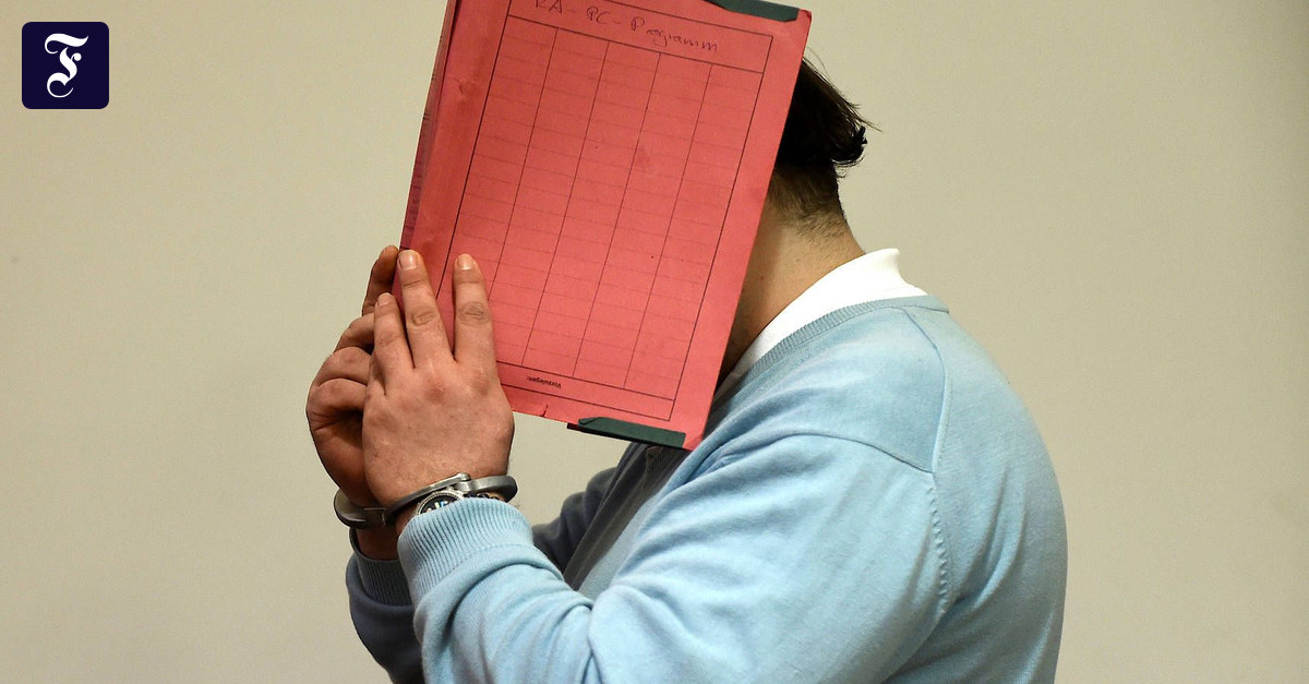 Zweifel an Anklage gegen frühere Vorgesetzte des Niels H.