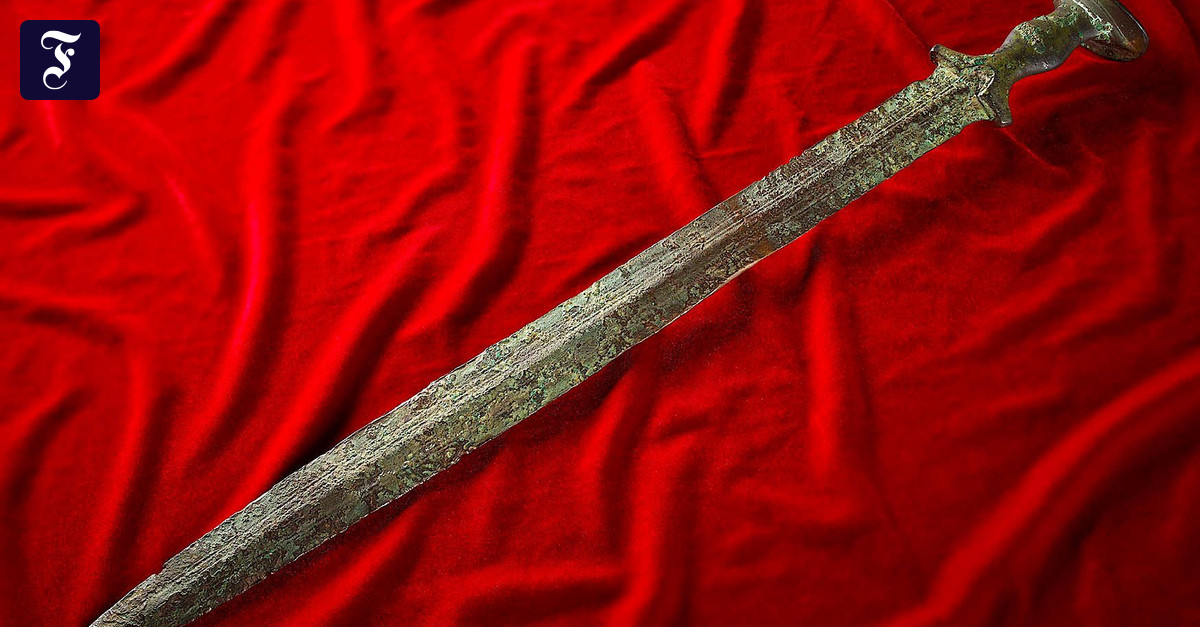 3000 Jahre altes Schwert von Opa: Waffe ist Fund des Monats