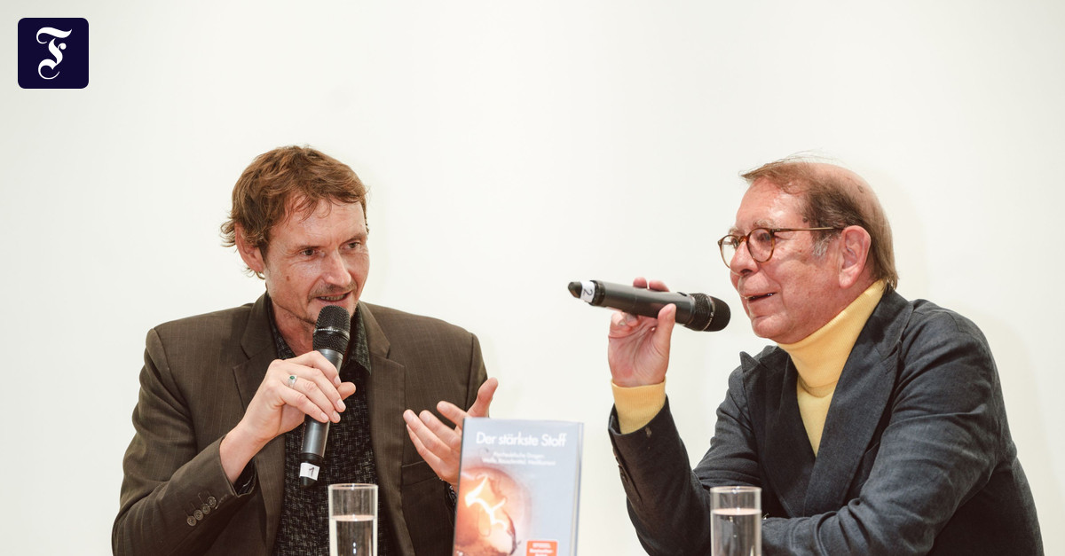 Podcast: Norman Ohler über sein Buch Der stärkste Stoff