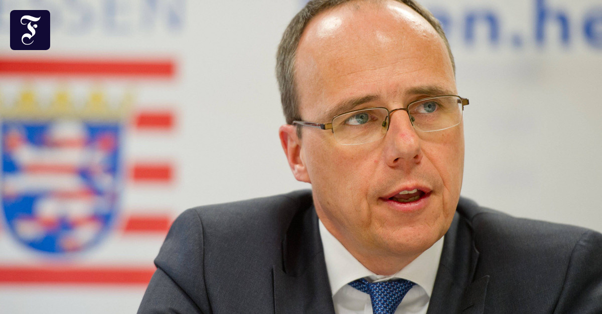 Hessens Innenminister Peter Beuth über Heidenau und härtere Strafen