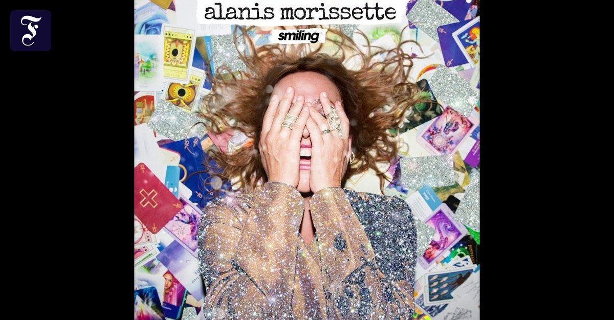 Alanis Morissette - „Smiling“