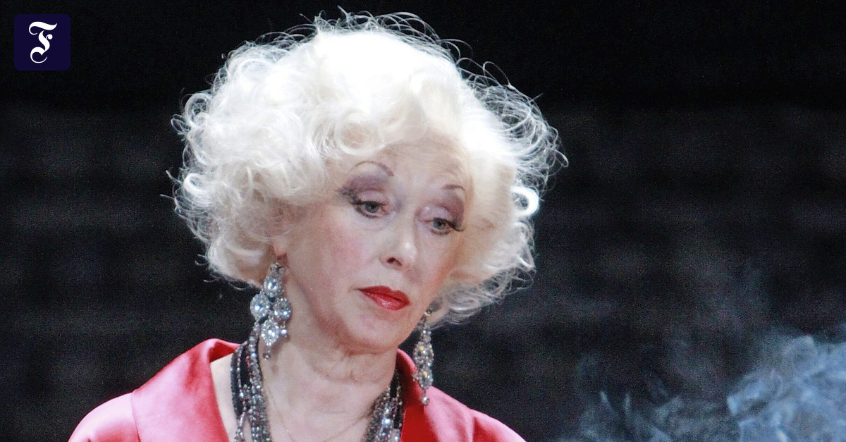 Ilse Ritter wird 80: Freifrau im Luftgeisterreich | FAZ